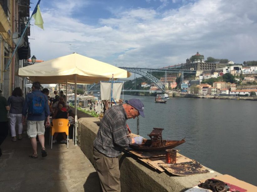 Porto walking Tour with private visit Stock Exchange Palace - FAQ
