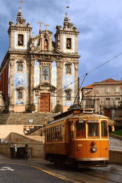 Porto: Wine Tasting With Snack Walking Tour - Key Points