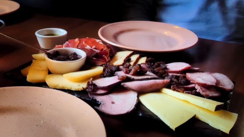 Porto: Wine Tour & One Hour Fado Show | All Included - Authentic Experiences and Genuine Value