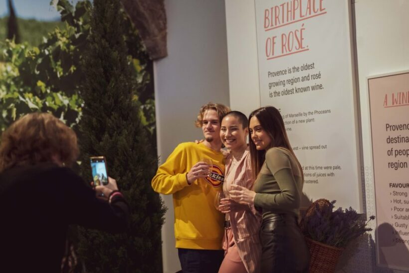 Porto: WOW Pink Palace Entry Ticket & Tasting - FAQs