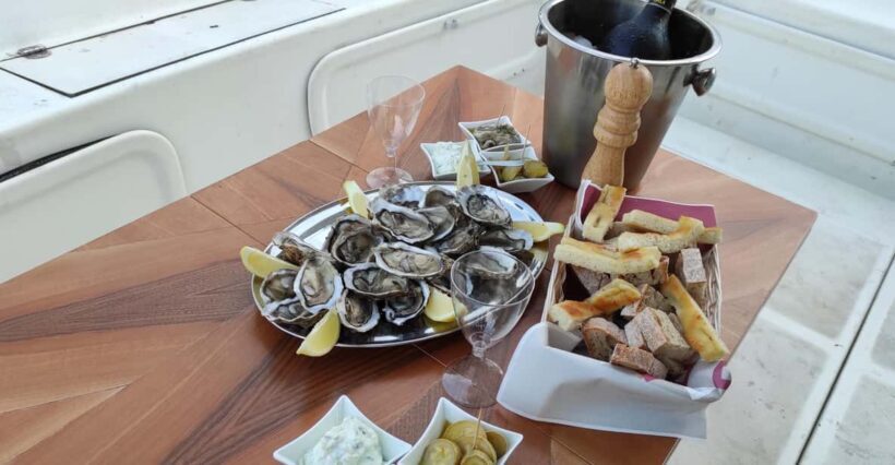Portovenere: Aperitif on a boat at sunset - Key Points