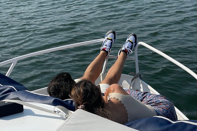 Port:Six Bridges Exclusive Boat on Douro River - Sunset Opcion - Key Points