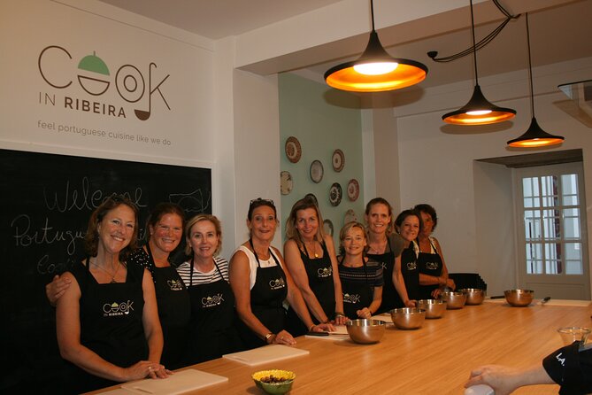 Portuguese Cooking Class in Porto With Portuguese Wine - Atmosphere and Setting of the Experience