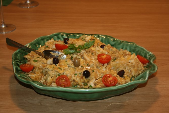 Portuguese Cooking Class in Porto With Portuguese Wine - Accessibility and Group Size