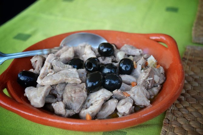 Portuguese Traditional Cuisine: DINNER OR TAPAS - The Importance of Local Ingredients