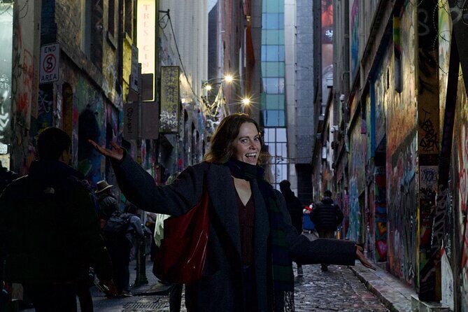 Pose for professional pics while enjoying Melbourne history walk - The Sum Up