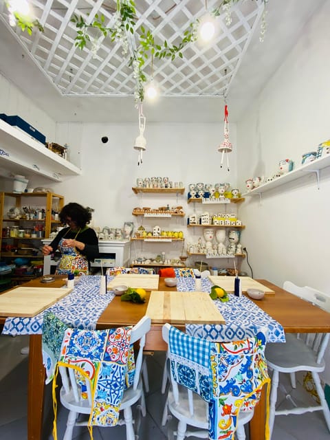 Positano: Ceramic Class Experience - Location and Atmosphere