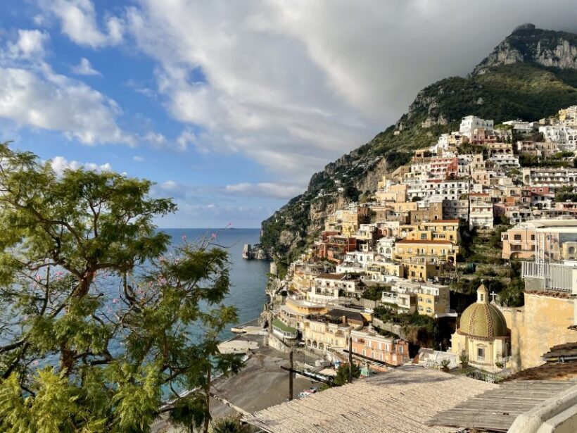 Positano: Old Town Walking Tour with Archaeologist Guide - Exploring Downtown Positano’s Shops and Churches