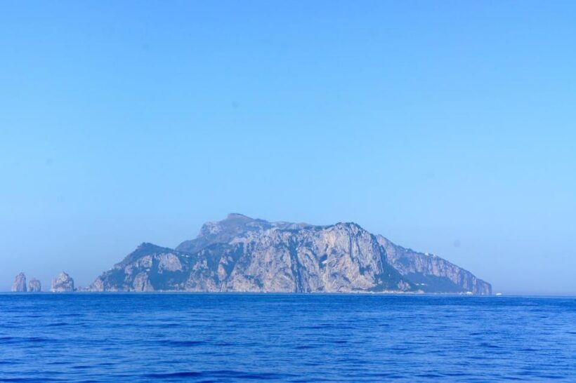 Positano: Private Boat cruise to Capri Island & Blue Grotto - Key Points