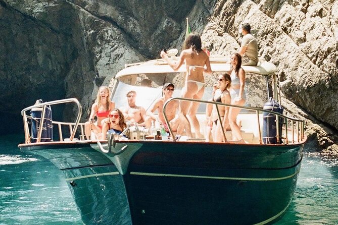 Positano to Capri Instagram Boat Tour - Discovering the Wonders of Capri