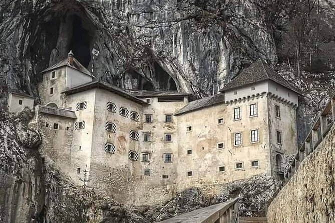 Postojna Cave and Predjama Castle Tour From Ljubljana - Pickup and Meeting Details