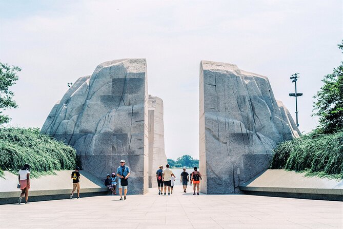 Potomac River Cruise & City Bus Tour With Optional Entry Tickets - Meeting and Pickup Information