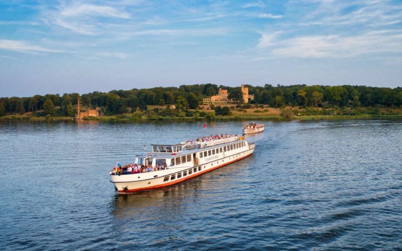 Potsdam: Palace Tour by Boat - Key Points