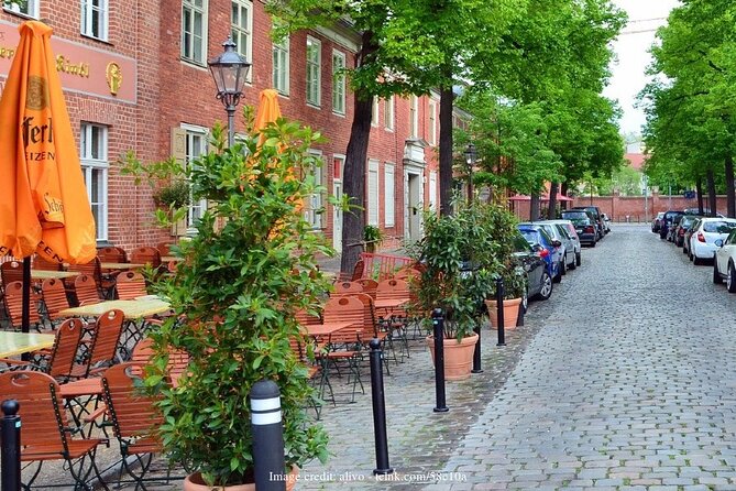 Potsdam & Sanssouci Palace: Private Day Trip from Berlin by Train - Exploring Sanssouci Palace and Its Art Collection