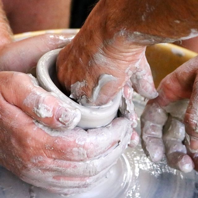 Pottery workshop in the Algarve - The Details of the Pottery Workshop in the Algarve