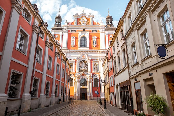 Poznań Experience 2-Hours Guided Walking Tour - Tour Logistics and Booking Information