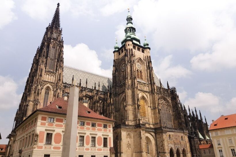 Prague: 1-Hour Castle Tour With Fast-GET Admission Ticket - The Sum Up