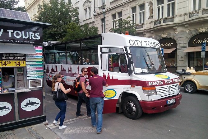 Prague 2-hour Panoramic Bus Tour - Meeting Information