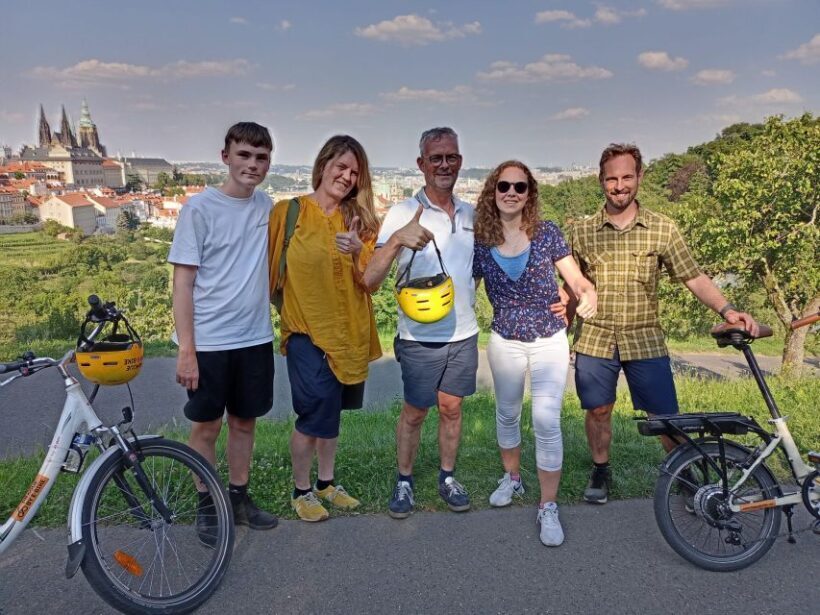 Prague 3-Hour Sightseeing Tour by Electric Bike - Exploring the Itinerary: What You Can Expect