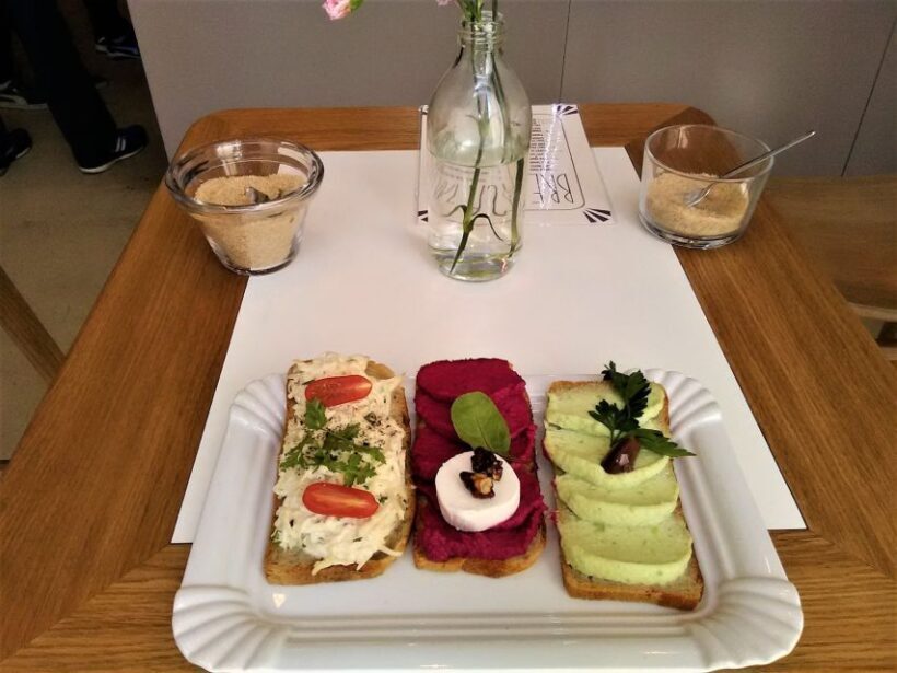 Prague: 4-Hour Vegetarian Food & History Tour - Practical Details and What to Expect