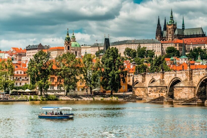 Prague: 45-Minute Sightseeing Cruise to Devil's Channel - Who Will Love This Experience?