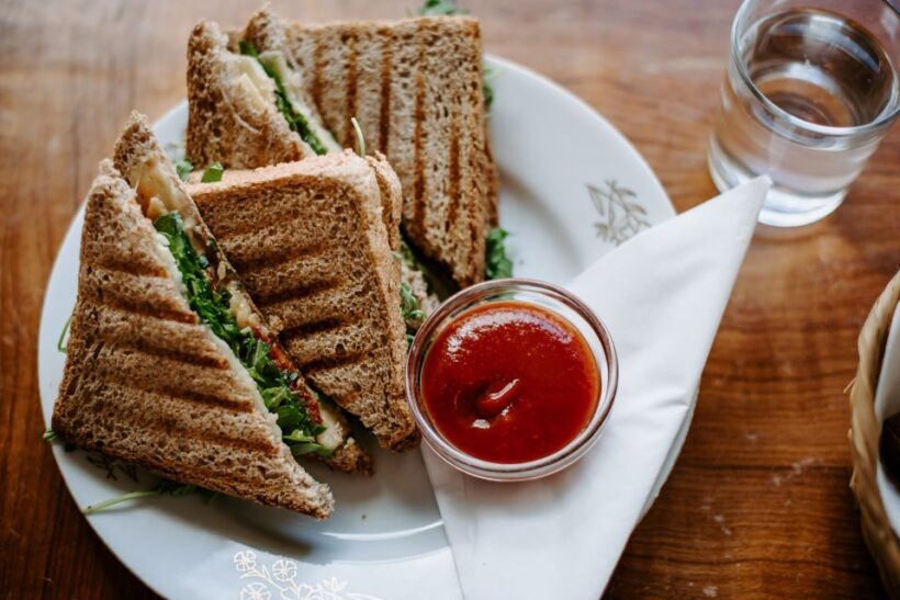 Prague: 4h Private Walking Tour of Modern Czech Food & Drink - Scenic Walks and Photo Moments