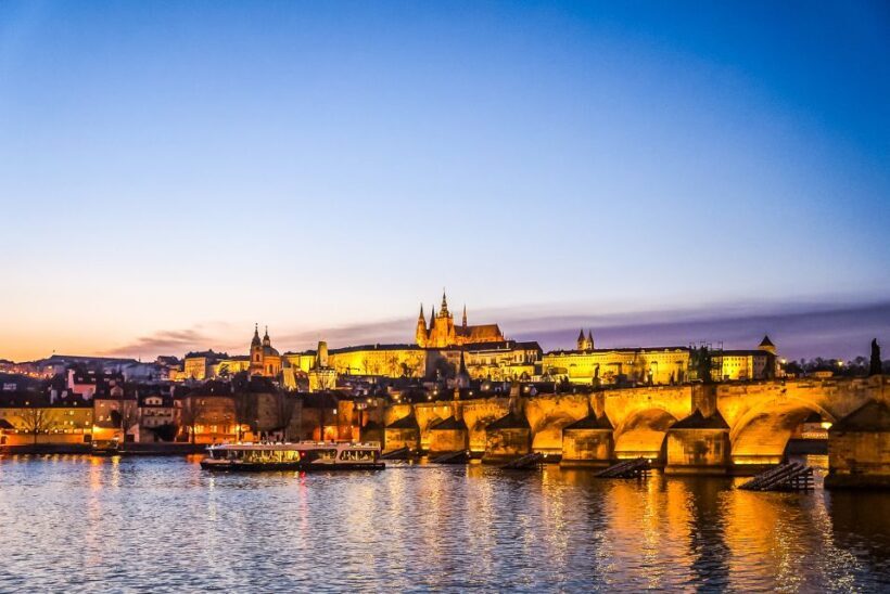 Prague: 50-Minute Sightseeing Evening Cruise - Who Should Consider This Cruise?