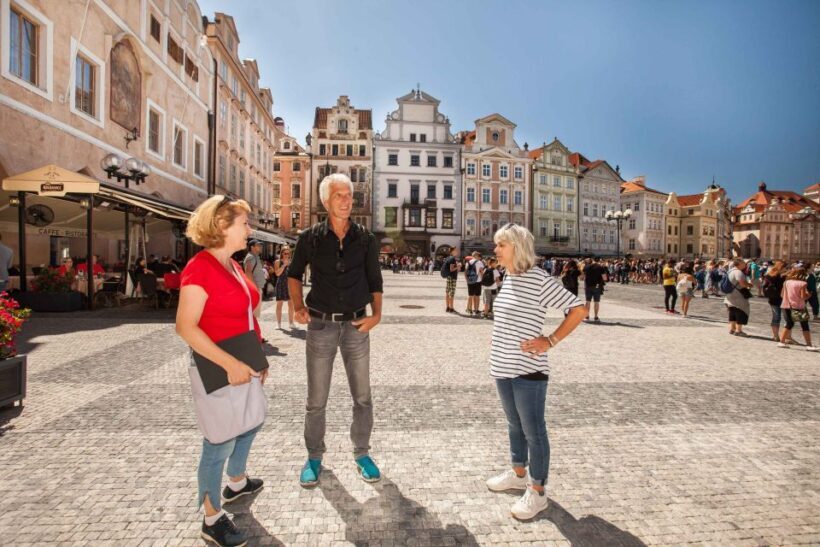 Prague: 6-Hour City Tour including Cruise and Lunch - Who Should Consider This Tour?