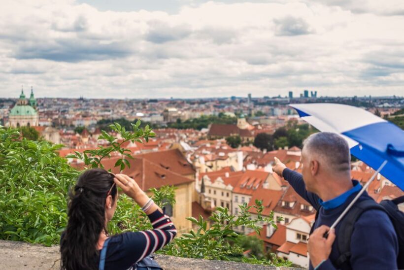 Prague: 6-Hour Tour with River Boat Cruise and Lunch - Practical Tips for Travelers