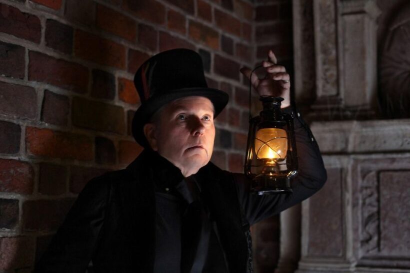 Prague: Alchemy & Mysteries Bridge and Castle Evening Tour - Authentic Stories and Guide Expertise