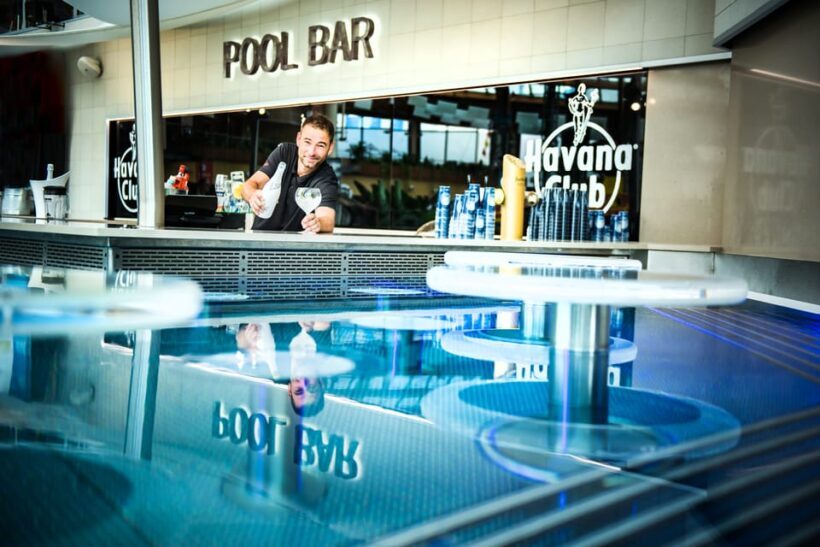 Prague: Aquapalace Indoor/Outdoor Water Park Ticket - What to Expect: Attractions and Atmosphere