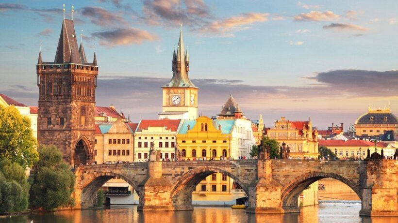Prague Audioguide - TravelMate app for your smartphone - The Experience Based on Reviews