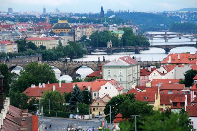 Prague Bike Tour - Stunning Viewpoints, Castle, City & Park - Bicycle Options
