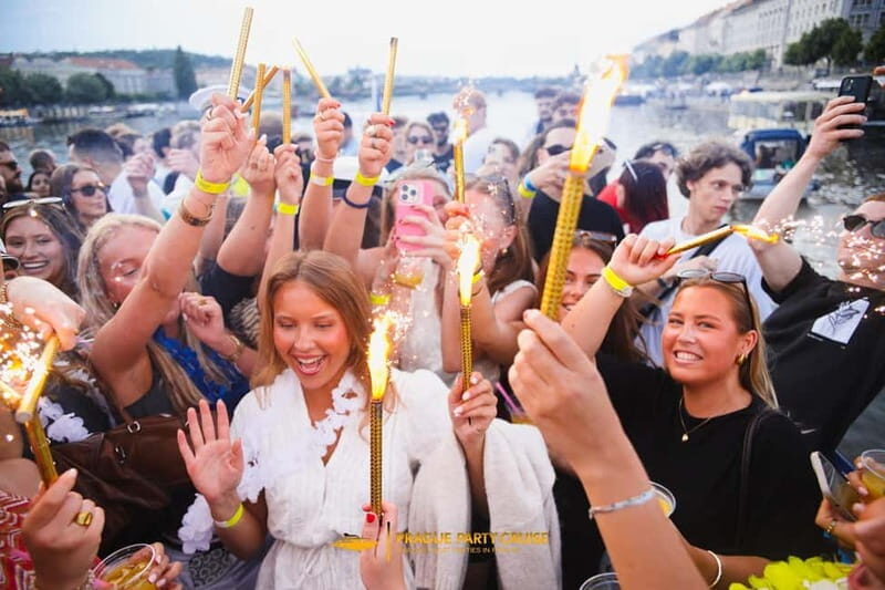 Prague : Boat Party with Afterparty at EPIC - Key Points