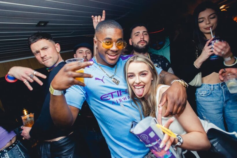 Prague: Boat Party with Unlimited Drinks & After Party Entry - FAQs