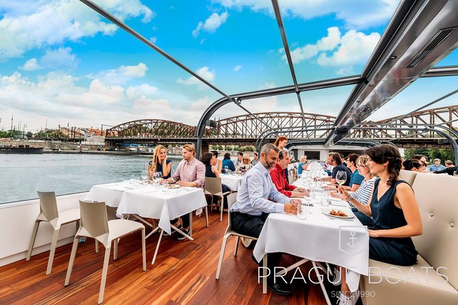 Prague Boats 2-hour Lunch Cruise - Accessibility and Suitability