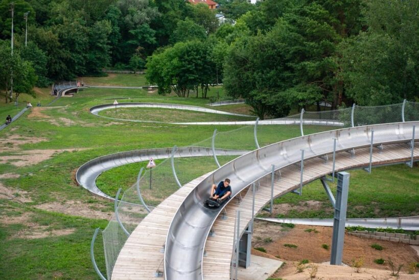 Prague Bobsledding & Private Transport - Key Points