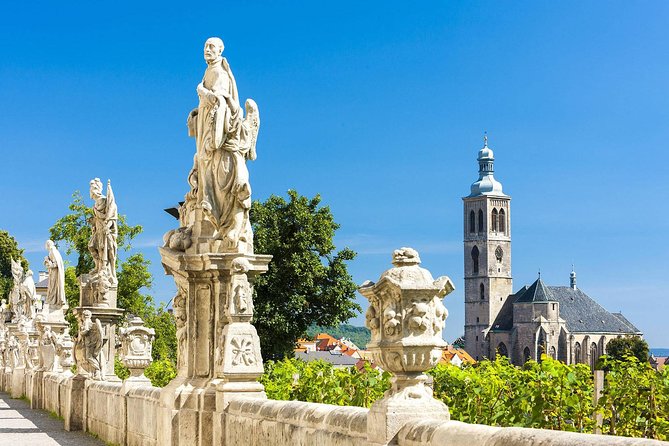 Prague-Bratislava One-Way Sightseeing Day Tour - Tour Features