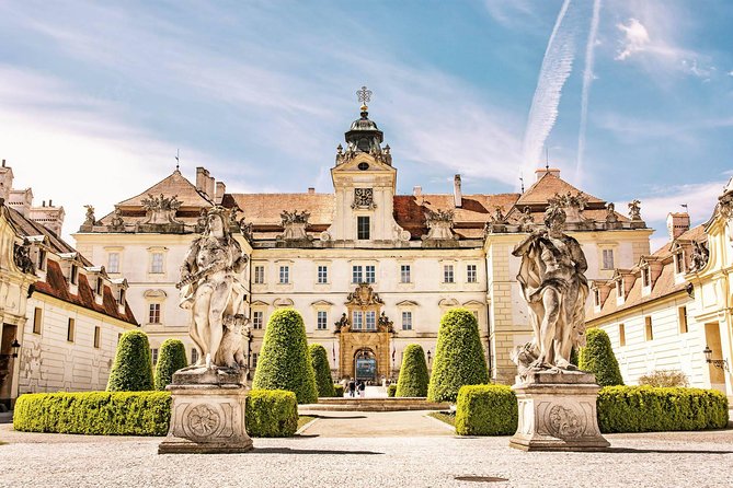 Prague-Bratislava One-Way Sightseeing Day Tour - Tour Booking and Availability