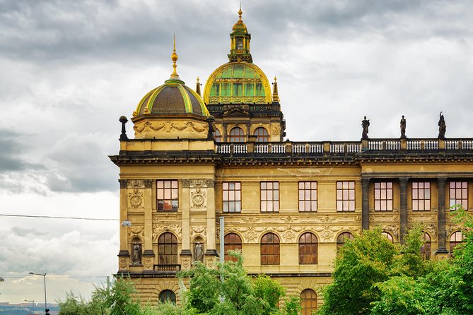 Prague: Bus Tour, Walking Tour, River Cruise and Lunch - The Vltava River Cruise