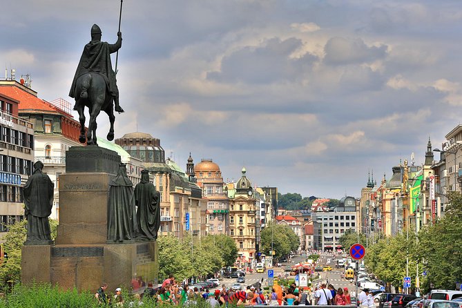 Prague: Bus Tour, Walking Tour, River Cruise and Lunch - Participant Feedback