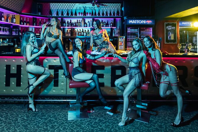 Prague by Night! - Scenic Views and Iconic Landmarks