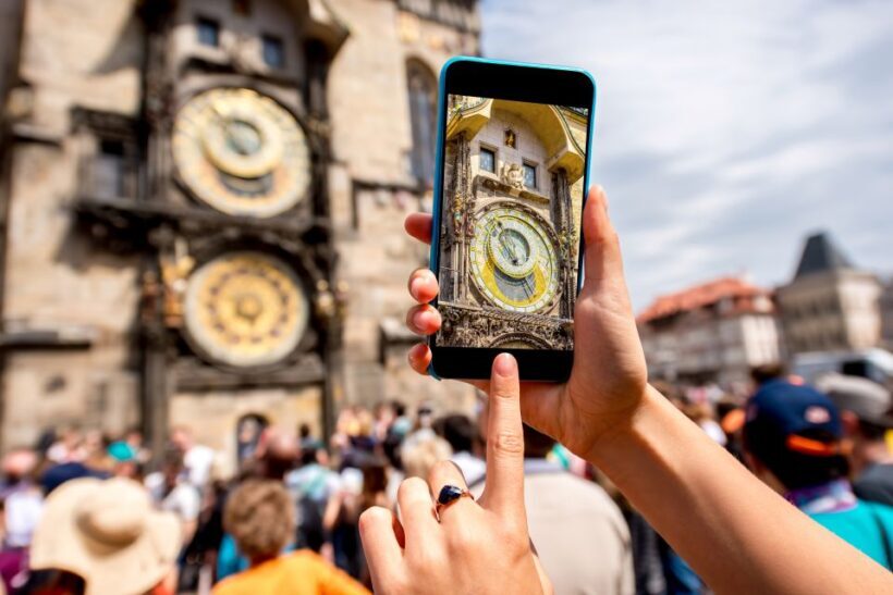 Prague: Castle and Jewish Quarter Tour - Authentic Experiences and What Travelers Say