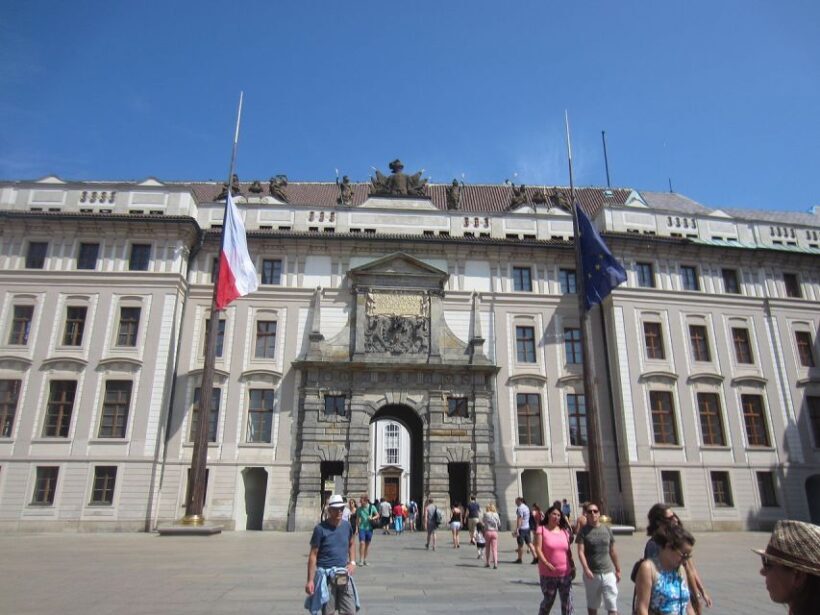 Prague: Castle and Lesser Town Walking Tour with Local Guide - FAQ