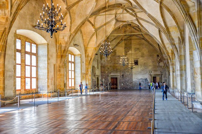 Prague Castle: Brief Introduction & Entrance Ticket - The Sum Up