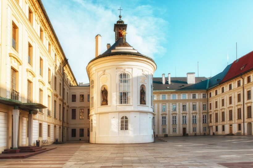 Prague Castle & Castle District: 2-Hour Guided Tour - Key Points