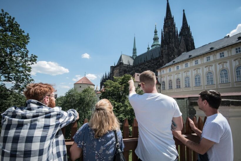 Prague: Castle Grounds & Highlights Walking Tour small-group - FAQ