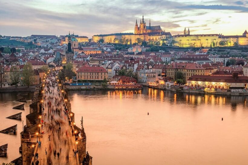 PRAGUE CASTLE: PRIVATE FAIRYTALE WALKING TOUR - Who Should Consider This Tour?