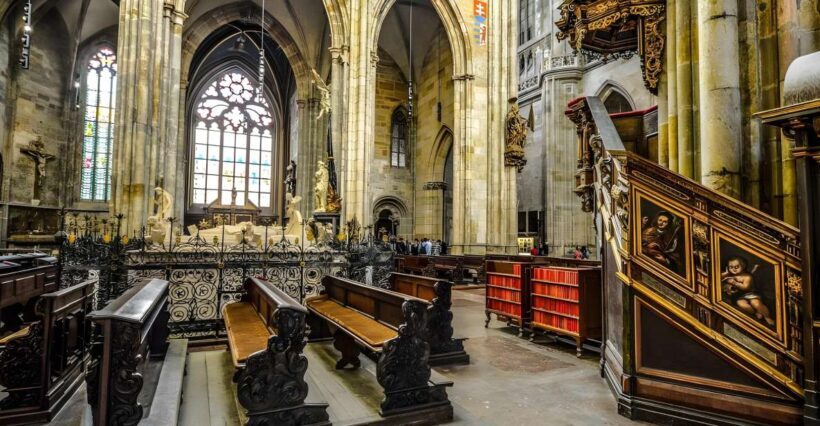 Prague Castle: Royal Palace, Cathedral, and Golden Lane Tour - First-Hand Experiences & Honest Feedback