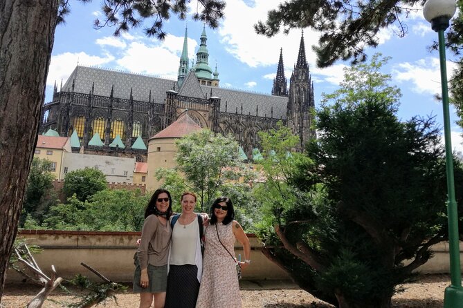 Prague Castle Walking Tour - Historical Significance